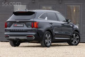 Pelēks Kia Sorento 2021 Jelgava, ar dzinēja tilpumu 1.60 L un nobraukumu 255 tūkst. km par 23500 €, foto 5 vietnē AUTOMOTO.COM.LV