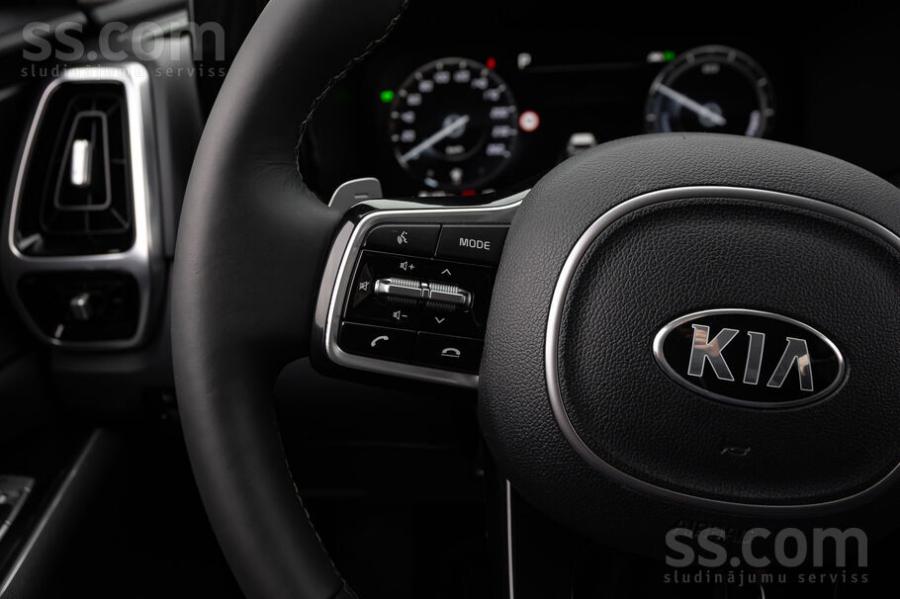 Pelēks Kia Sorento 2021 Jelgava, ar dzinēja tilpumu 1.60 L un nobraukumu 255 tūkst. km par 23500 €, foto 24 vietnē AUTOMOTO.COM.LV