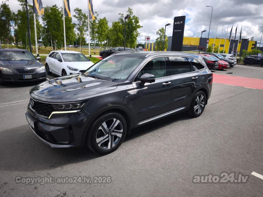 Pelēks Kia Sorento 2021 Tallina, ar dzinēja tilpumu 2.20 L un nobraukumu 87 tūkst. km par 32900 €, foto 4 vietnē AUTOMOTO.COM.LV