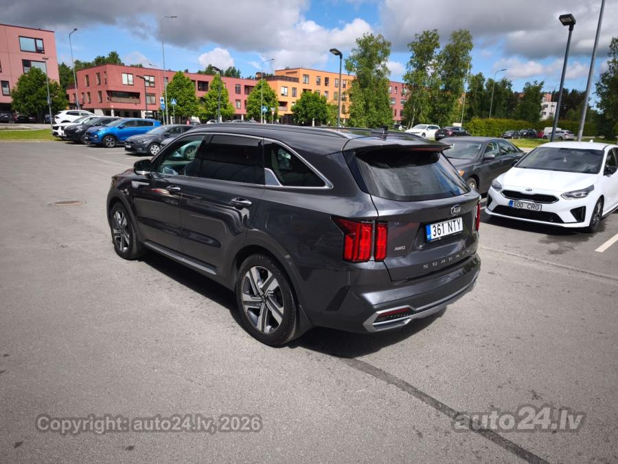 Pelēks Kia Sorento 2021 Tallina, ar dzinēja tilpumu 2.20 L un nobraukumu 87 tūkst. km par 32900 €, foto 5 vietnē AUTOMOTO.COM.LV