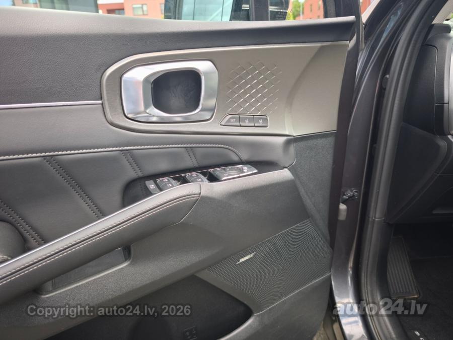 Pelēks Kia Sorento 2021 Tallina, ar dzinēja tilpumu 2.20 L un nobraukumu 87 tūkst. km par 32900 €, foto 11 vietnē AUTOMOTO.COM.LV