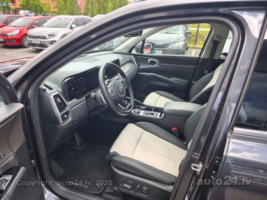 Pelēks Kia Sorento 2021 Tallina, ar dzinēja tilpumu 2.20 L un nobraukumu 87 tūkst. km par 32900 €, foto 12 vietnē AUTOMOTO.COM.LV