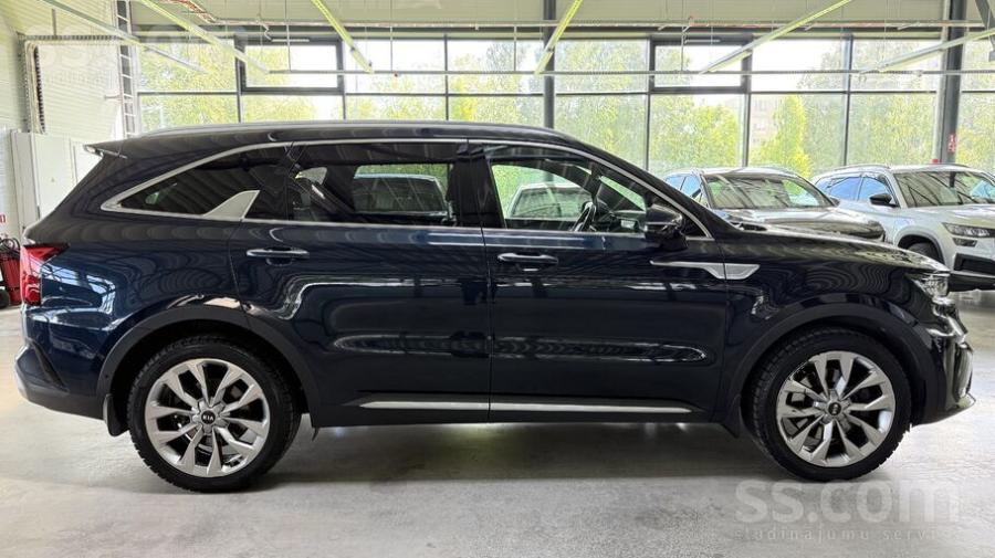 Pelēks Kia Sorento 2021 Rīga, ar dzinēja tilpumu 2.20 L un nobraukumu 105 tūkst. km par 31900 €, foto 6 vietnē AUTOMOTO.COM.LV