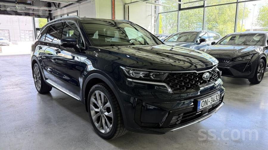 Pelēks Kia Sorento 2021 Rīga, ar dzinēja tilpumu 2.20 L un nobraukumu 105 tūkst. km par 31900 €, foto 7 vietnē AUTOMOTO.COM.LV