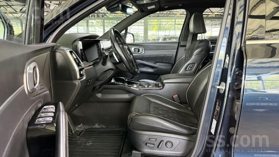 Pelēks Kia Sorento 2021 Rīga, ar dzinēja tilpumu 2.20 L un nobraukumu 105 tūkst. km par 31900 €, foto 11 vietnē AUTOMOTO.COM.LV