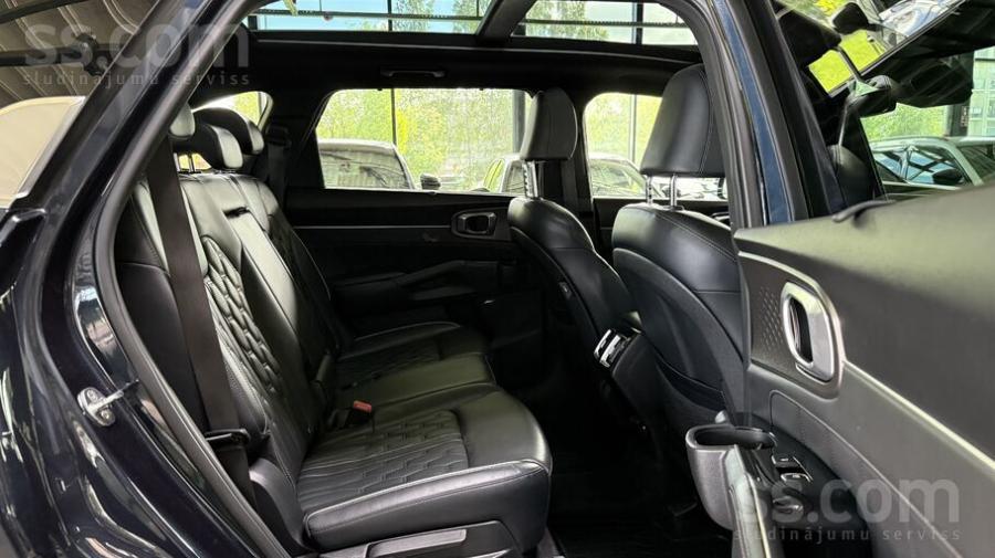 Pelēks Kia Sorento 2021 Rīga, ar dzinēja tilpumu 2.20 L un nobraukumu 105 tūkst. km par 31900 €, foto 17 vietnē AUTOMOTO.COM.LV