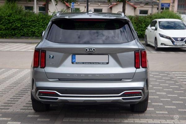 Pelēks Kia Sorento 2021 Viļņa, ar dzinēja tilpumu 2.15 L un nobraukumu 139 tūkst. km par 30950 €, foto 4 vietnē AUTOMOTO.COM.LV