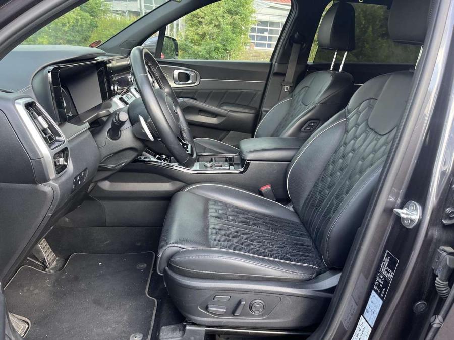 Pelēks Kia Sorento 2021 Viļņa, ar dzinēja tilpumu 1.60 L un nobraukumu 96 tūkst. km par 32450 €, foto 6 vietnē AUTOMOTO.COM.LV