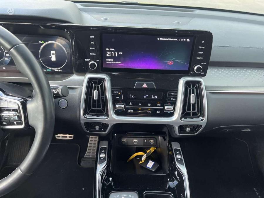 Pelēks Kia Sorento 2021 Viļņa, ar dzinēja tilpumu 1.60 L un nobraukumu 96 tūkst. km par 32450 €, foto 12 vietnē AUTOMOTO.COM.LV