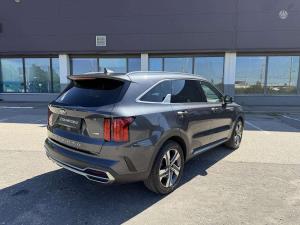 Pelēks Kia Sorento 2021 Viļņa, ar dzinēja tilpumu 1.60 L un nobraukumu 96 tūkst. km par 32350 €, foto 4 vietnē AUTOMOTO.COM.LV