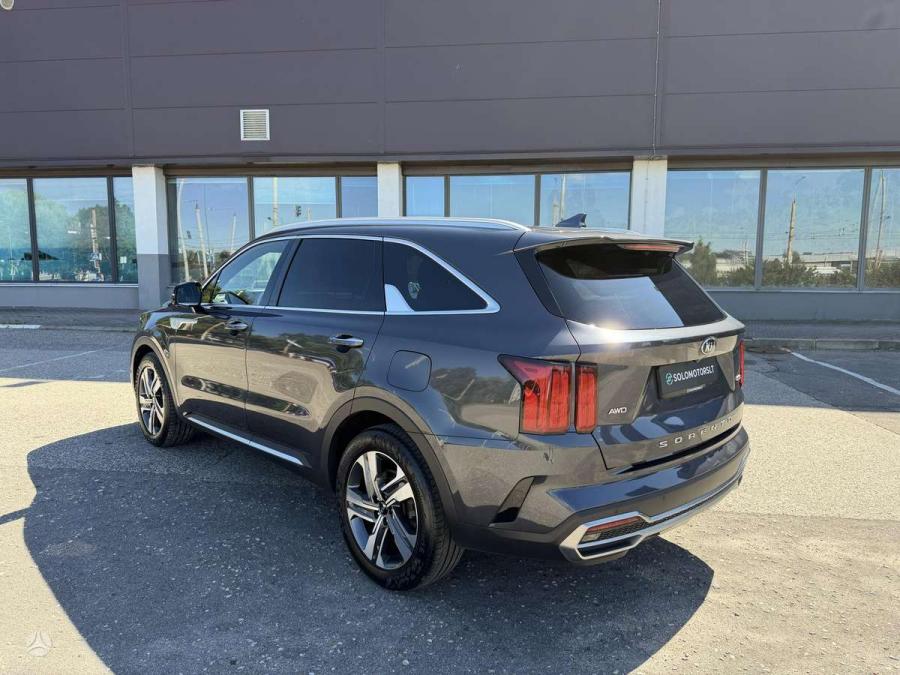 Pelēks Kia Sorento 2021 Viļņa, ar dzinēja tilpumu 1.60 L un nobraukumu 96 tūkst. km par 32350 €, foto 6 vietnē AUTOMOTO.COM.LV