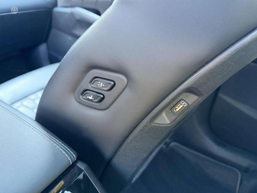 Pelēks Kia Sorento 2021 Viļņa, ar dzinēja tilpumu 1.60 L un nobraukumu 96 tūkst. km par 32350 €, foto 36 vietnē AUTOMOTO.COM.LV