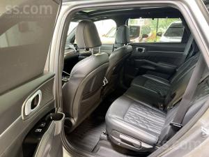 Grey Kia Sorento 2021 in Riga, with an engine capacity of 2.20 L and mileage of 144 thousand km for 26900 €, photo 12 on AUTOMOTO.COM.LV