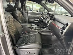 Grey Kia Sorento 2021 in Riga, with an engine capacity of 2.20 L and mileage of 144 thousand km for 26900 €, photo 16 on AUTOMOTO.COM.LV