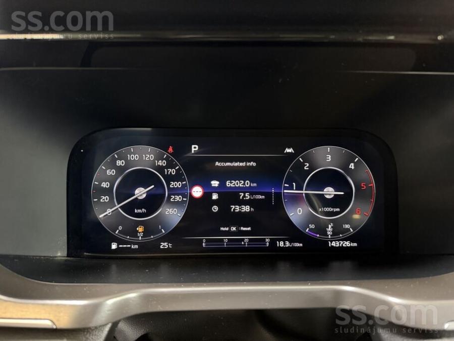 Grey Kia Sorento 2021 in Riga, with an engine capacity of 2.20 L and mileage of 144 thousand km for 26900 €, photo 21 on AUTOMOTO.COM.LV