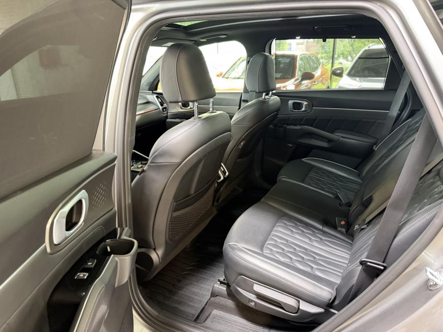 Pelēks Kia Sorento 2021 Rīga, ar dzinēja tilpumu 2.20 L un nobraukumu 144 tūkst. km par 26900 €, foto 11 vietnē AUTOMOTO.COM.LV