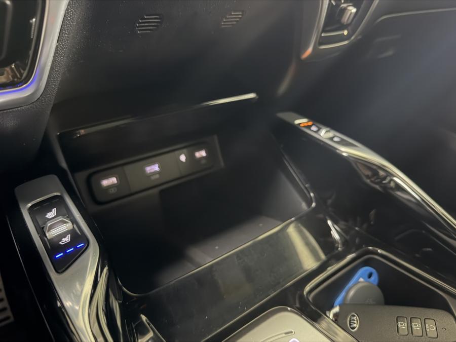 Pelēks Kia Sorento 2021 Rīga, ar dzinēja tilpumu 2.20 L un nobraukumu 144 tūkst. km par 26900 €, foto 22 vietnē AUTOMOTO.COM.LV