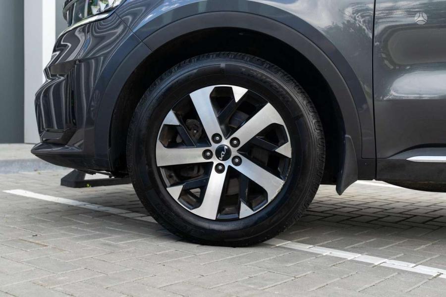 Pelēks Kia Sorento 2021 Viļņa, ar dzinēja tilpumu 2.20 L un nobraukumu 183 tūkst. km par 23900 €, foto 14 vietnē AUTOMOTO.COM.LV