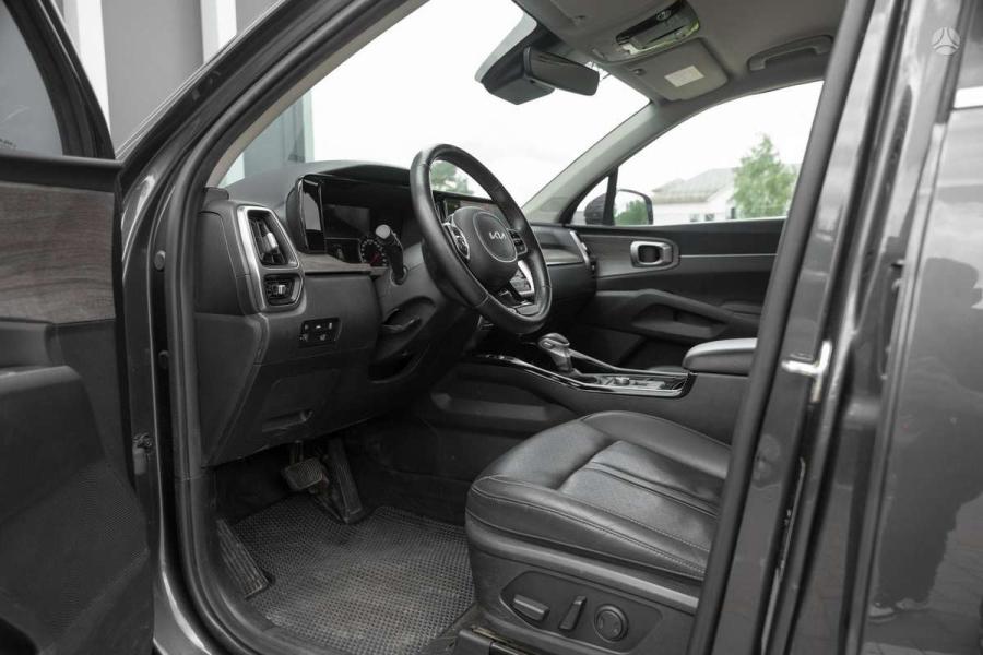 Pelēks Kia Sorento 2021 Viļņa, ar dzinēja tilpumu 2.20 L un nobraukumu 183 tūkst. km par 23900 €, foto 15 vietnē AUTOMOTO.COM.LV