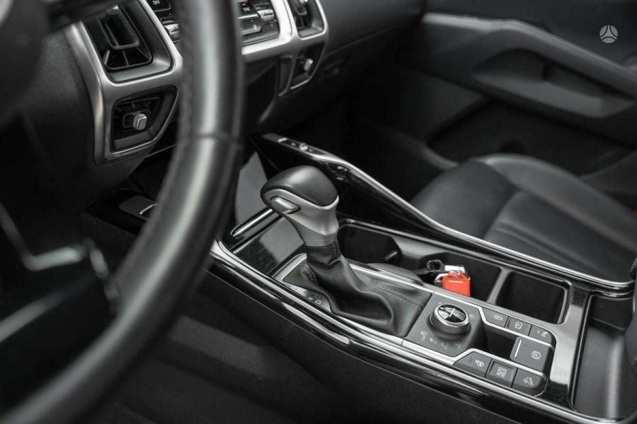 Pelēks Kia Sorento 2021 Viļņa, ar dzinēja tilpumu 2.20 L un nobraukumu 183 tūkst. km par 23900 €, foto 32 vietnē AUTOMOTO.COM.LV