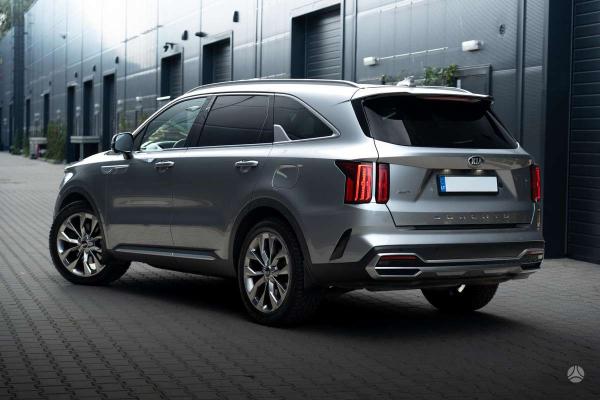 Pelēks Kia Sorento 2021 Klaipėda, ar dzinēja tilpumu 2.15 L un nobraukumu 134 tūkst. km par 26800 €, foto 4 vietnē AUTOMOTO.COM.LV