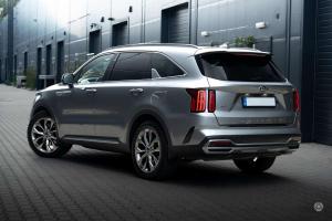 Grey Kia Sorento 2021 in Klaipeda, with an engine capacity of 2.15 L and mileage of 134 thousand km for 26800 €, photo 4 on AUTOMOTO.COM.LV