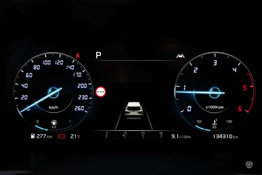 Grey Kia Sorento 2021 in Klaipeda, with an engine capacity of 2.15 L and mileage of 134 thousand km for 26800 €, photo 20 on AUTOMOTO.COM.LV