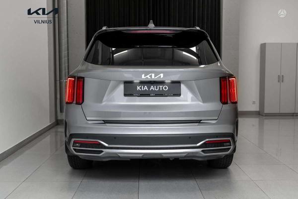 Pelēks Kia Sorento 2021 Viļņa, ar dzinēja tilpumu 1.60 L un nobraukumu 41 tūkst. km par 37900 €, foto 5 vietnē AUTOMOTO.COM.LV