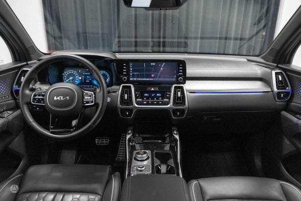 Pelēks Kia Sorento 2021 Viļņa, ar dzinēja tilpumu 1.60 L un nobraukumu 41 tūkst. km par 37900 €, foto 6 vietnē AUTOMOTO.COM.LV