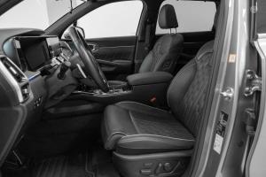 Grey Kia Sorento 2021 in Vilnius, with an engine capacity of 1.60 L and mileage of 41 thousand km for 37900 €, photo 8 on AUTOMOTO.COM.LV