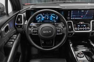 Grey Kia Sorento 2021 in Vilnius, with an engine capacity of 1.60 L and mileage of 41 thousand km for 37900 €, photo 19 on AUTOMOTO.COM.LV