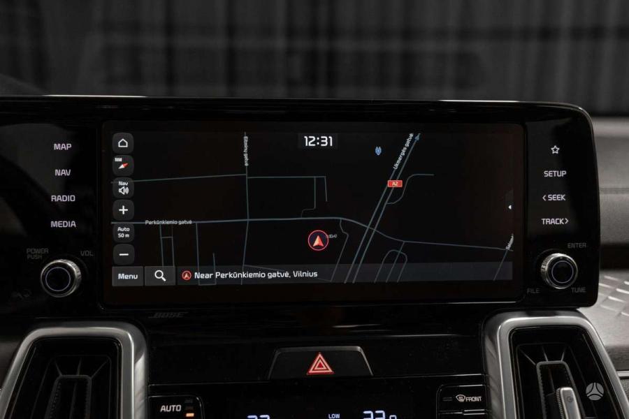 Grey Kia Sorento 2021 in Vilnius, with an engine capacity of 1.60 L and mileage of 41 thousand km for 37900 €, photo 26 on AUTOMOTO.COM.LV