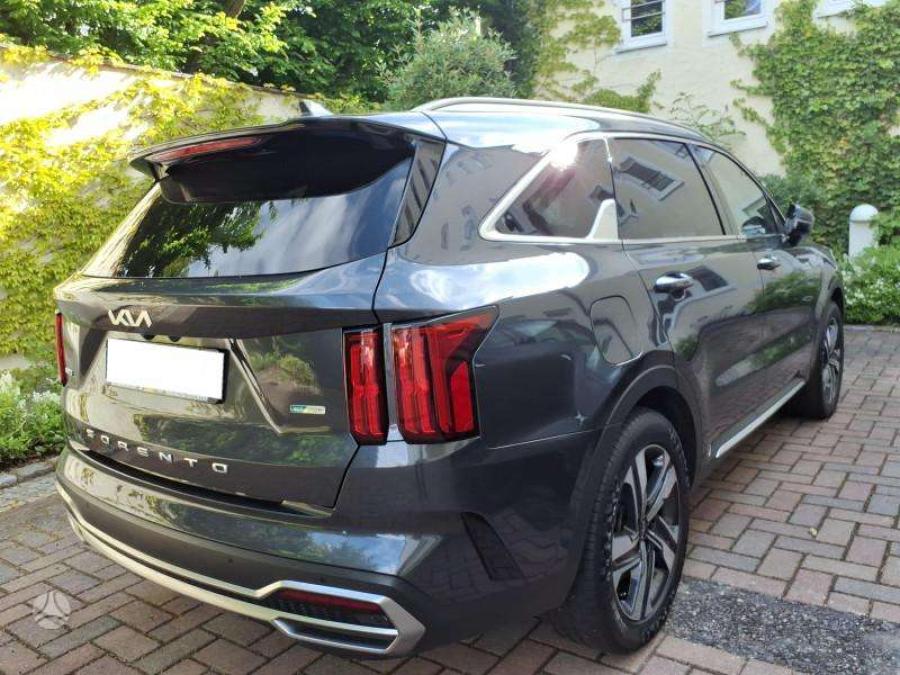 Pelēks Kia Sorento 2022 Viļņa, ar dzinēja tilpumu 1.60 L un nobraukumu 85 tūkst. km par 32065 €, foto 4 vietnē AUTOMOTO.COM.LV