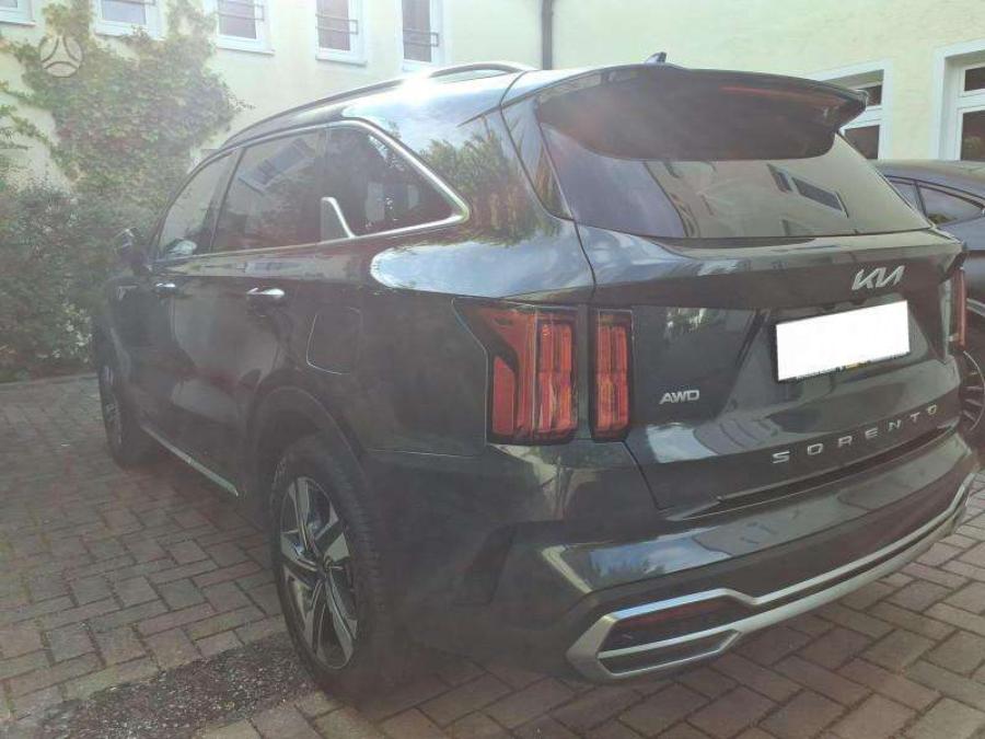 Pelēks Kia Sorento 2022 Viļņa, ar dzinēja tilpumu 1.60 L un nobraukumu 85 tūkst. km par 32065 €, foto 5 vietnē AUTOMOTO.COM.LV