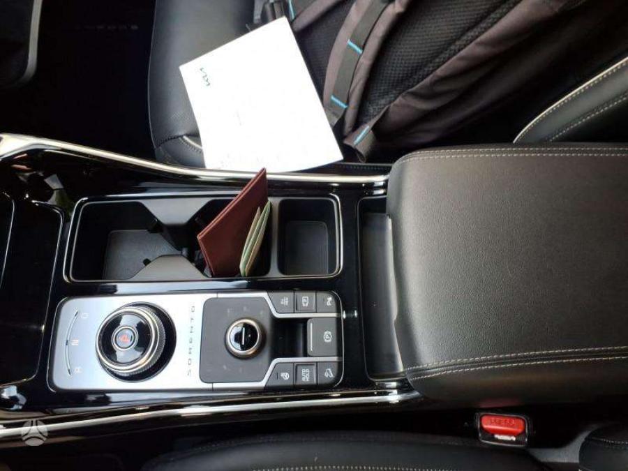 Pelēks Kia Sorento 2022 Viļņa, ar dzinēja tilpumu 1.60 L un nobraukumu 85 tūkst. km par 32065 €, foto 8 vietnē AUTOMOTO.COM.LV
