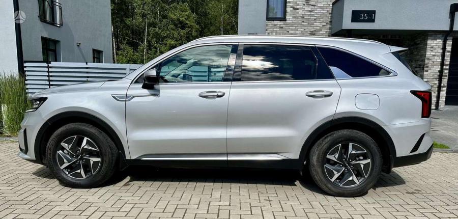 Pelēks Kia Sorento 2022 Viļņa, ar dzinēja tilpumu 1.60 L un nobraukumu 120 tūkst. km par 24400 €, foto 8 vietnē AUTOMOTO.COM.LV