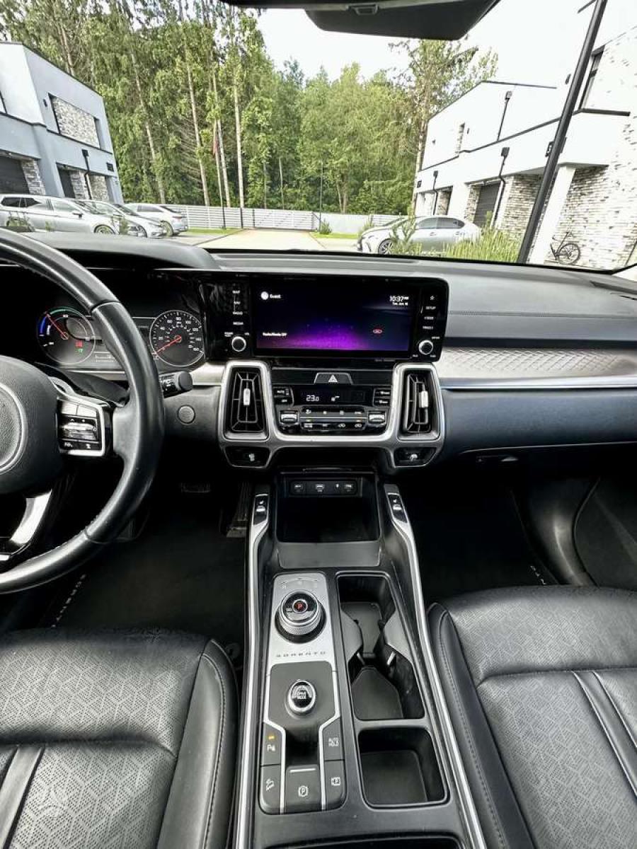 Pelēks Kia Sorento 2022 Viļņa, ar dzinēja tilpumu 1.60 L un nobraukumu 120 tūkst. km par 24400 €, foto 23 vietnē AUTOMOTO.COM.LV