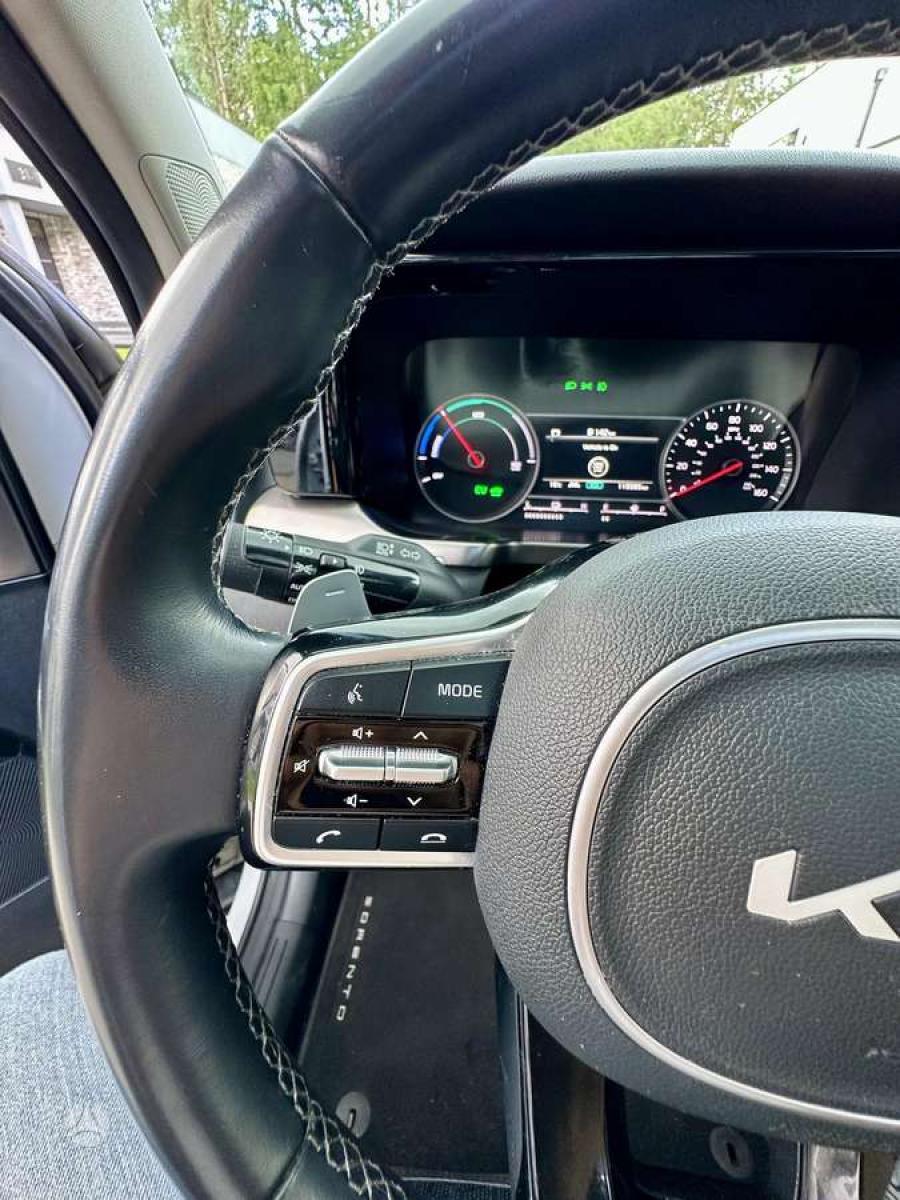 Pelēks Kia Sorento 2022 Viļņa, ar dzinēja tilpumu 1.60 L un nobraukumu 120 tūkst. km par 24400 €, foto 26 vietnē AUTOMOTO.COM.LV