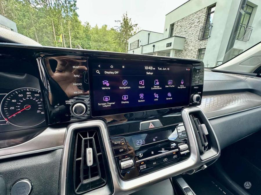 Pelēks Kia Sorento 2022 Viļņa, ar dzinēja tilpumu 1.60 L un nobraukumu 120 tūkst. km par 24400 €, foto 29 vietnē AUTOMOTO.COM.LV