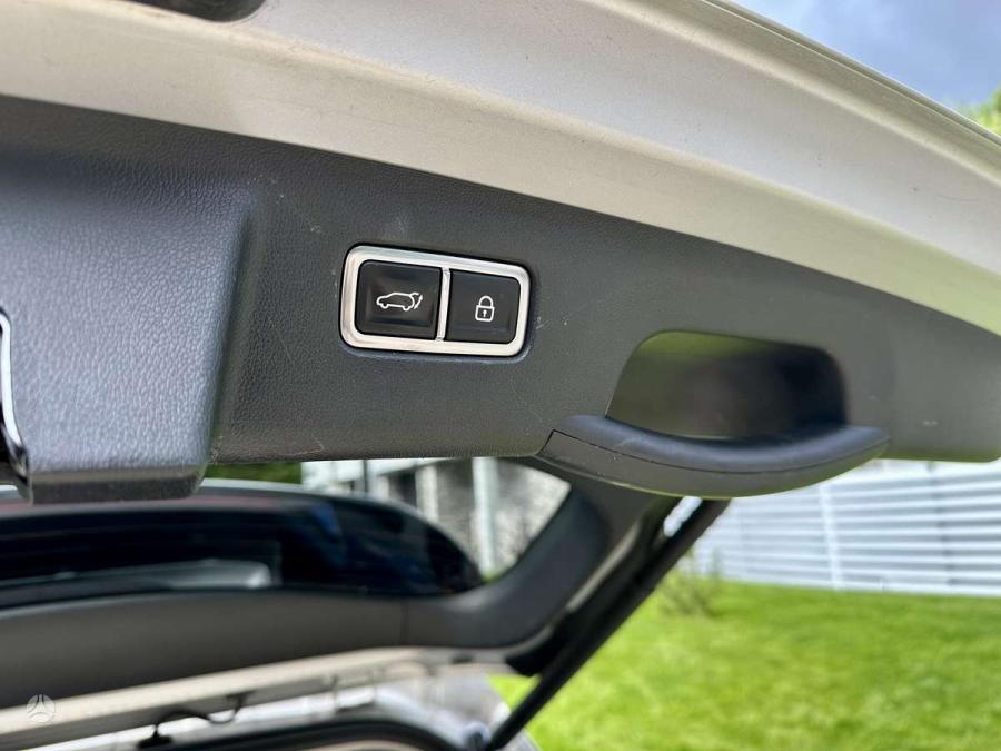 Pelēks Kia Sorento 2022 Viļņa, ar dzinēja tilpumu 1.60 L un nobraukumu 120 tūkst. km par 24400 €, foto 40 vietnē AUTOMOTO.COM.LV