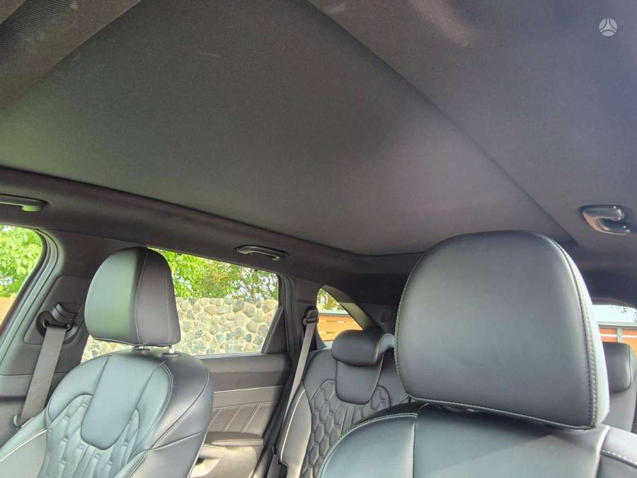 Grey Kia Sorento 2022 in Marijampole, with an engine capacity of 2.15 L and mileage of 235 thousand km for 22500 €, photo 17 on AUTOMOTO.COM.LV