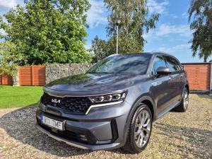 Grey Kia Sorento 2022 in Marijampole, with an engine capacity of 2.15 L and mileage of 235 thousand km for 22500 €, photo 24 on AUTOMOTO.COM.LV