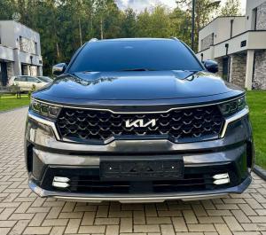 Pelēks Kia Sorento 2022 Viļņa, ar dzinēja tilpumu 2.15 L un nobraukumu 161 tūkst. km par 15250 €, foto  vietnē AUTOMOTO.COM.LV