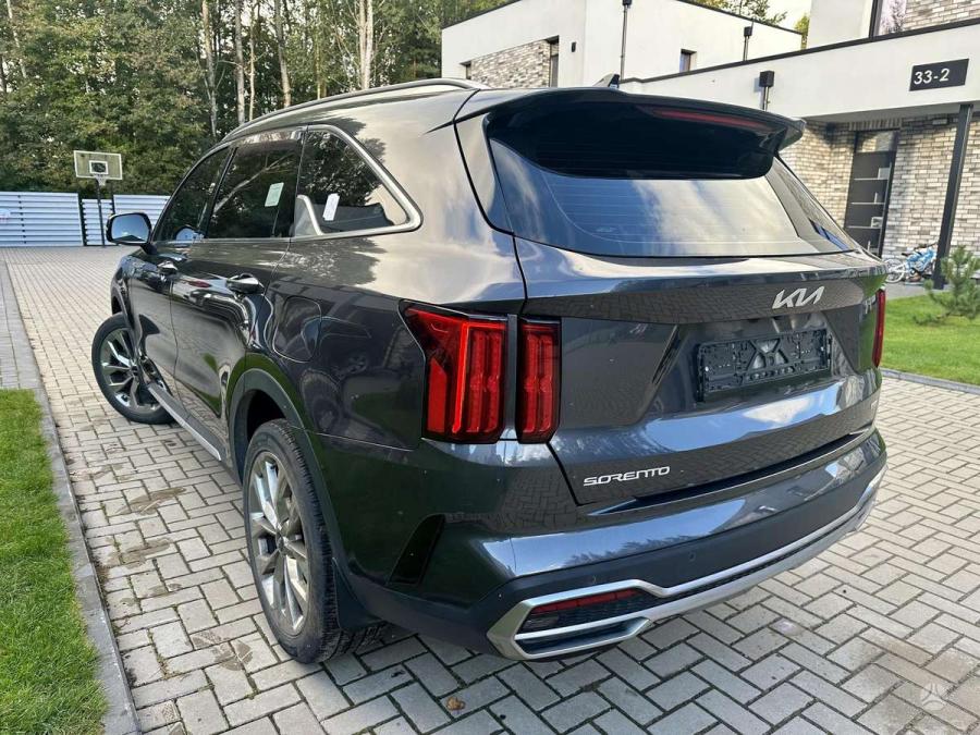 Pelēks Kia Sorento 2022 Viļņa, ar dzinēja tilpumu 2.15 L un nobraukumu 161 tūkst. km par 15250 €, foto 10 vietnē AUTOMOTO.COM.LV