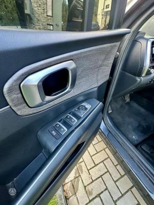 Pelēks Kia Sorento 2022 Viļņa, ar dzinēja tilpumu 2.15 L un nobraukumu 161 tūkst. km par 15250 €, foto 19 vietnē AUTOMOTO.COM.LV