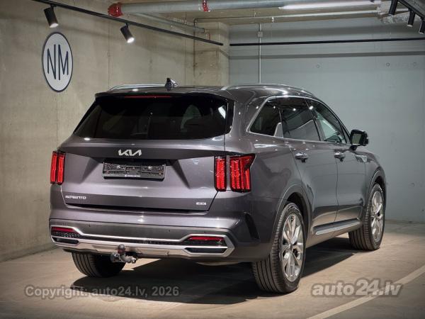 Pelēks Kia Sorento 2023 Tallina, ar dzinēja tilpumu 2.20 L un nobraukumu 127 tūkst. km par 32990 €, foto 4 vietnē AUTOMOTO.COM.LV