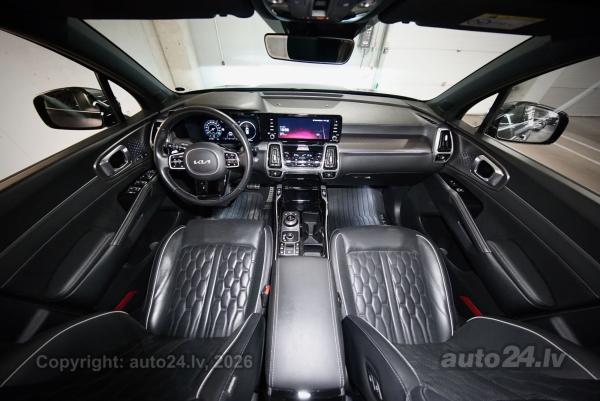 Pelēks Kia Sorento 2023 Tallina, ar dzinēja tilpumu 2.20 L un nobraukumu 127 tūkst. km par 32990 €, foto 9 vietnē AUTOMOTO.COM.LV