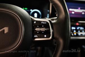 Grey Kia Sorento 2023 in Tallinn, with an engine capacity of 2.20 L and mileage of 127 thousand km for 32990 €, photo 19 on AUTOMOTO.COM.LV