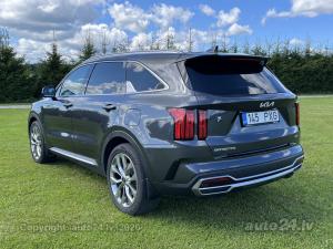 Pelēks Kia Sorento 2024 Tallina, ar dzinēja tilpumu 2.20 L un nobraukumu 47 tūkst. km par 45900 €, foto 6 vietnē AUTOMOTO.COM.LV