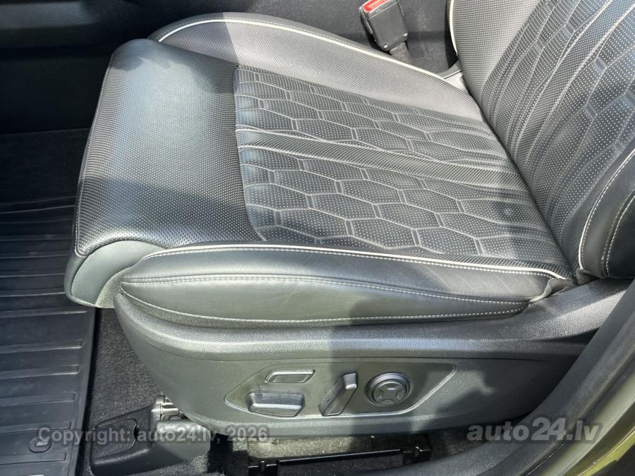 Pelēks Kia Sorento 2024 Tallina, ar dzinēja tilpumu 2.20 L un nobraukumu 47 tūkst. km par 45900 €, foto 9 vietnē AUTOMOTO.COM.LV